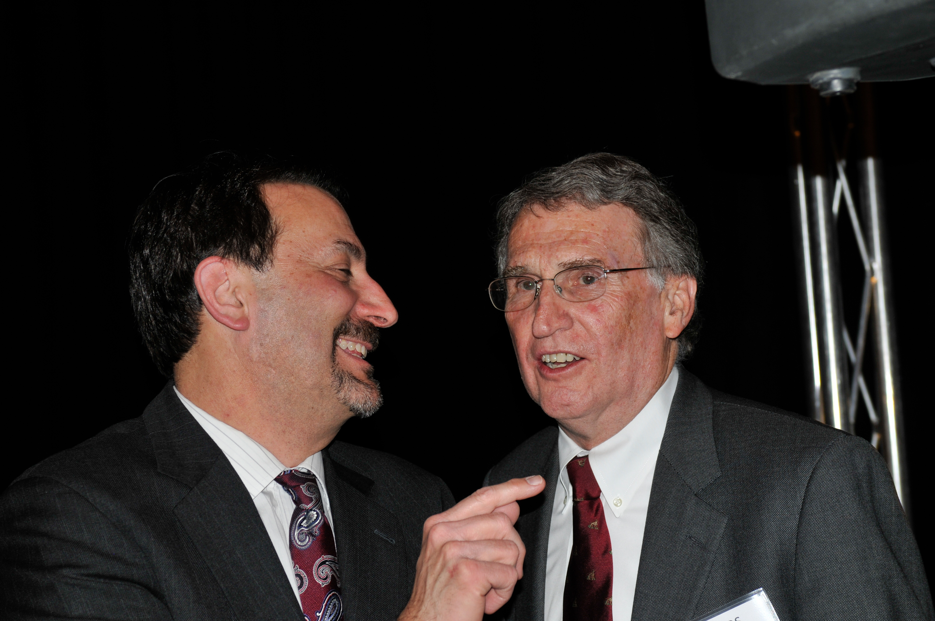Scott Levin chats with James Kurtz-Phelan after the program