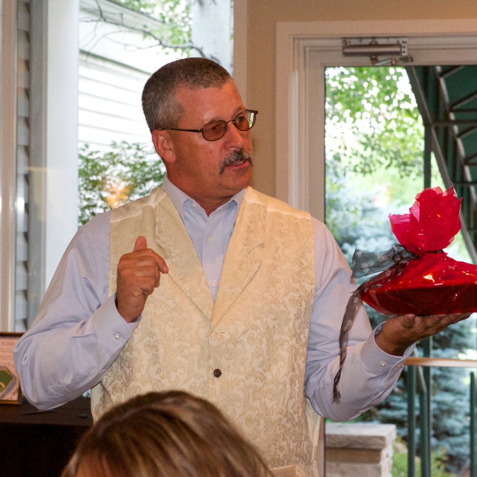 Scott Beasley talks to the crowd