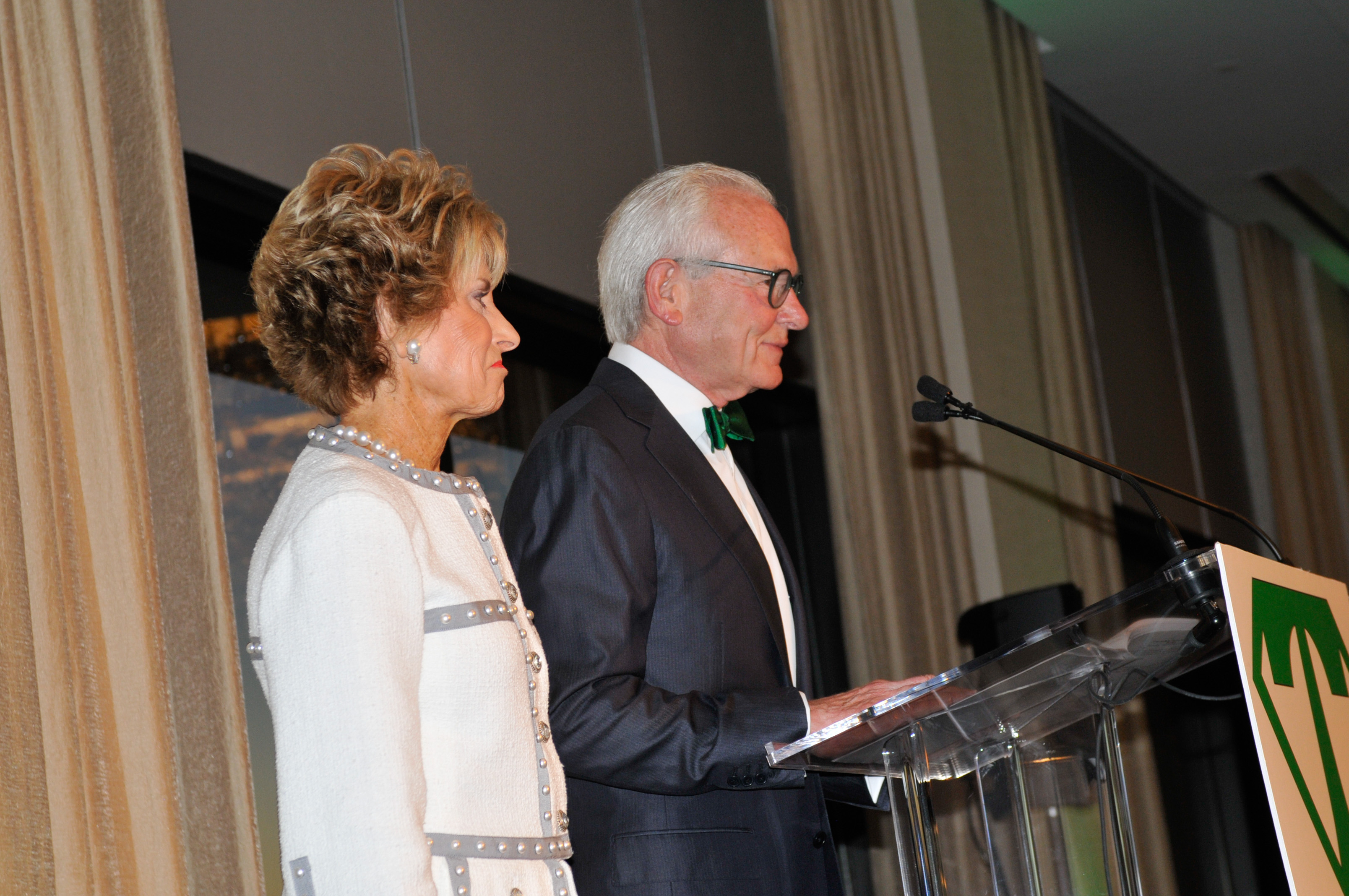 Event Chairs Arlene and Barry HIrschfeld thank everyone for their support