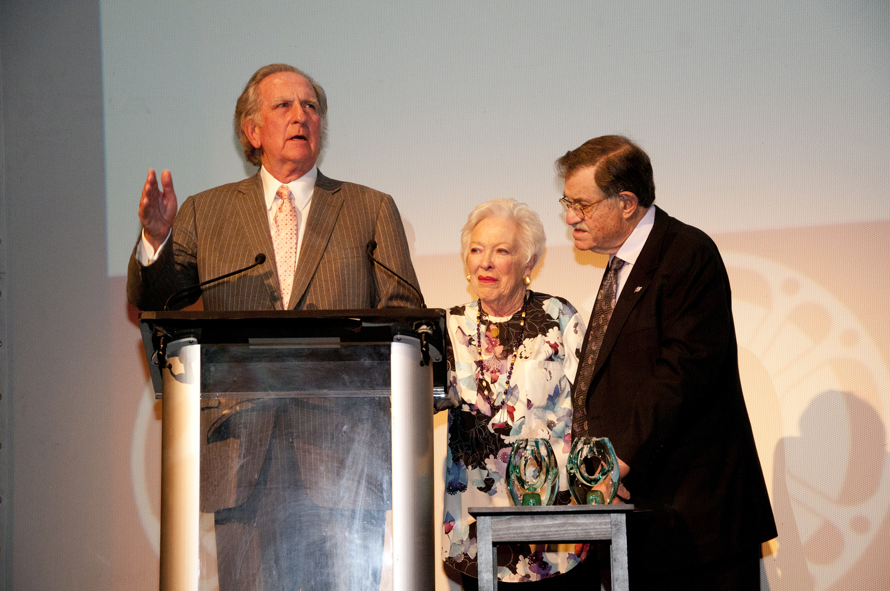 Norman Brownstein, award recipient and his parents Louan and Stan Kamlet