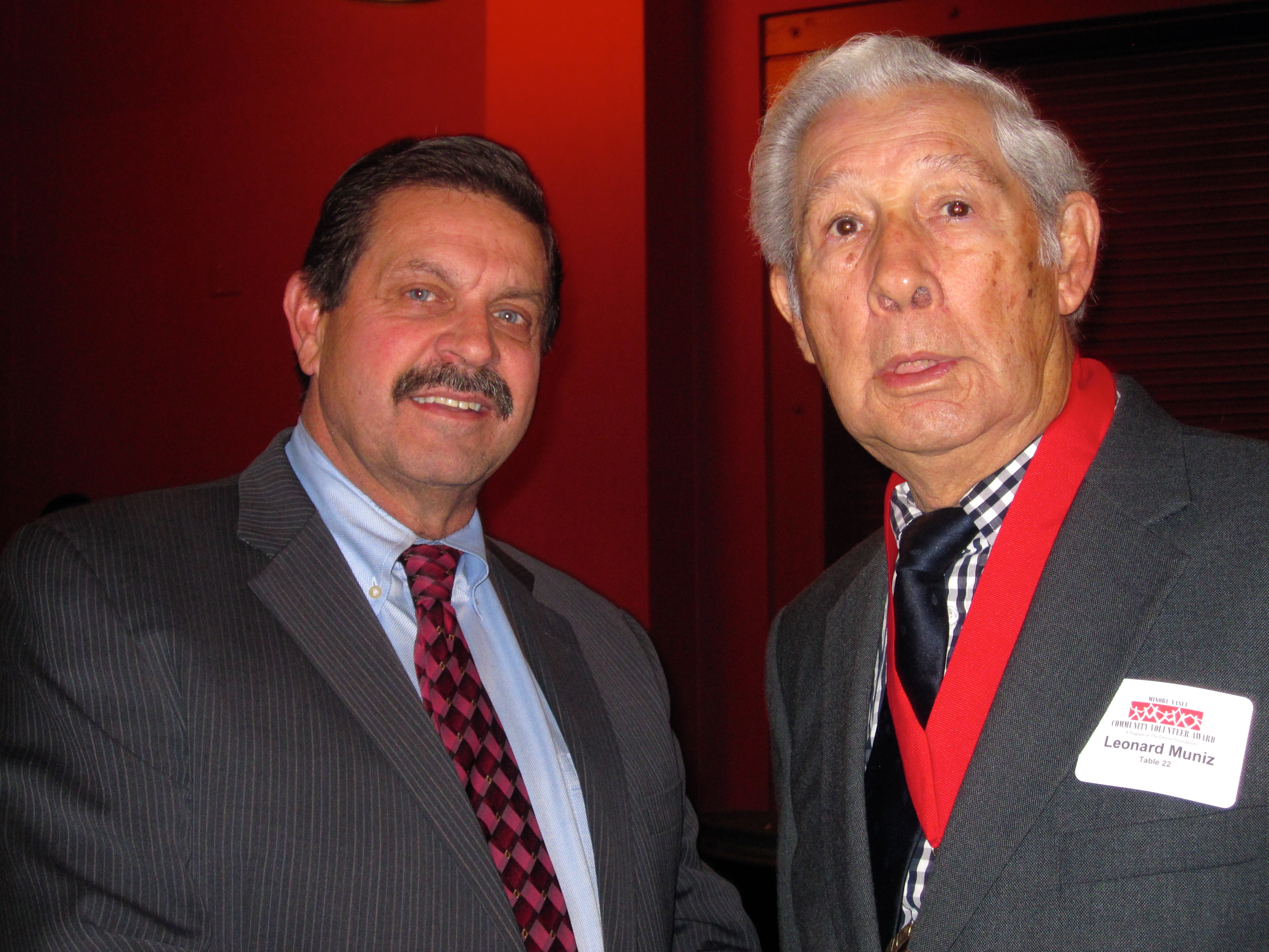 Kevin Kreuzer, Leonard Muniz