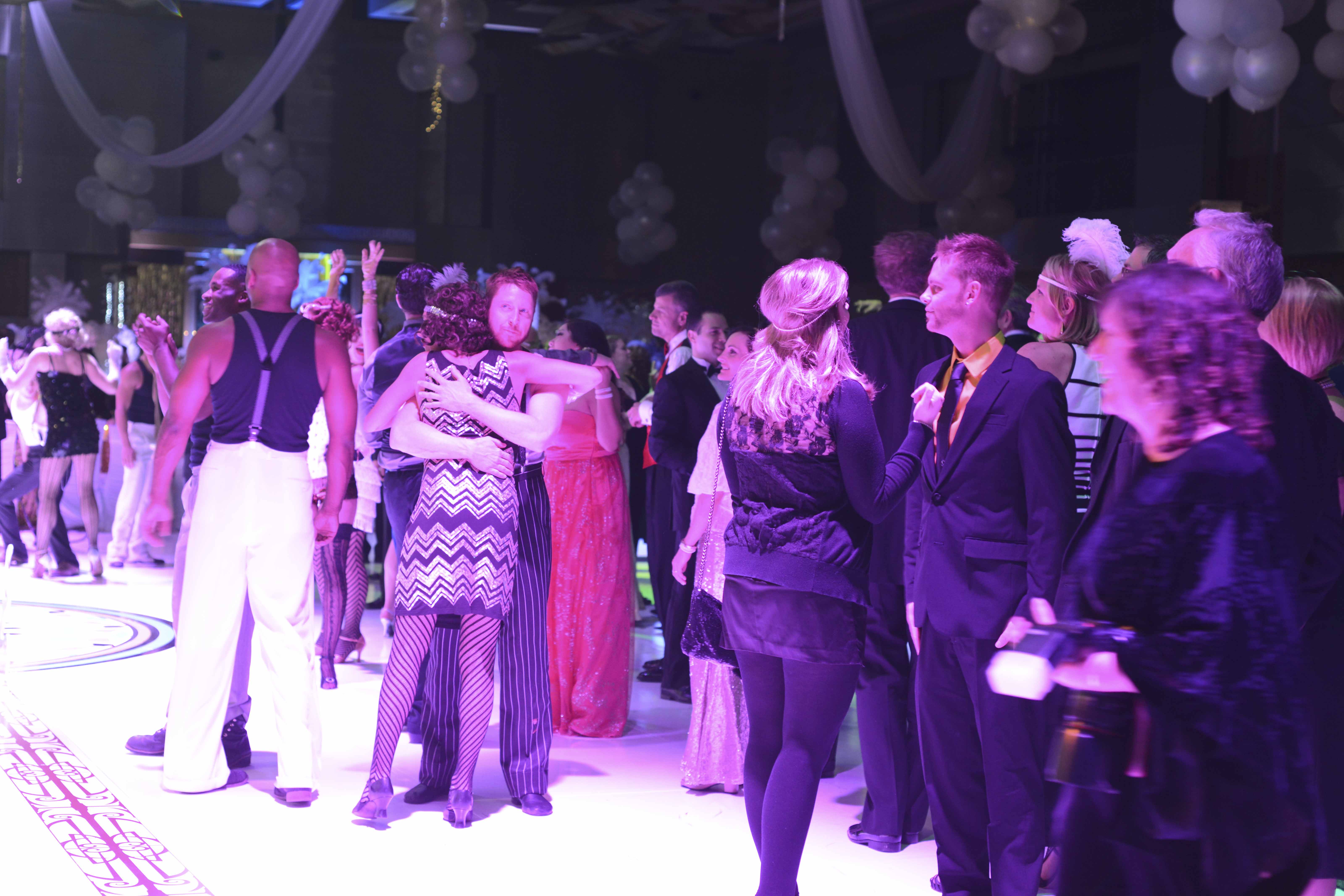 The crowd takes to the dance floor following dinner