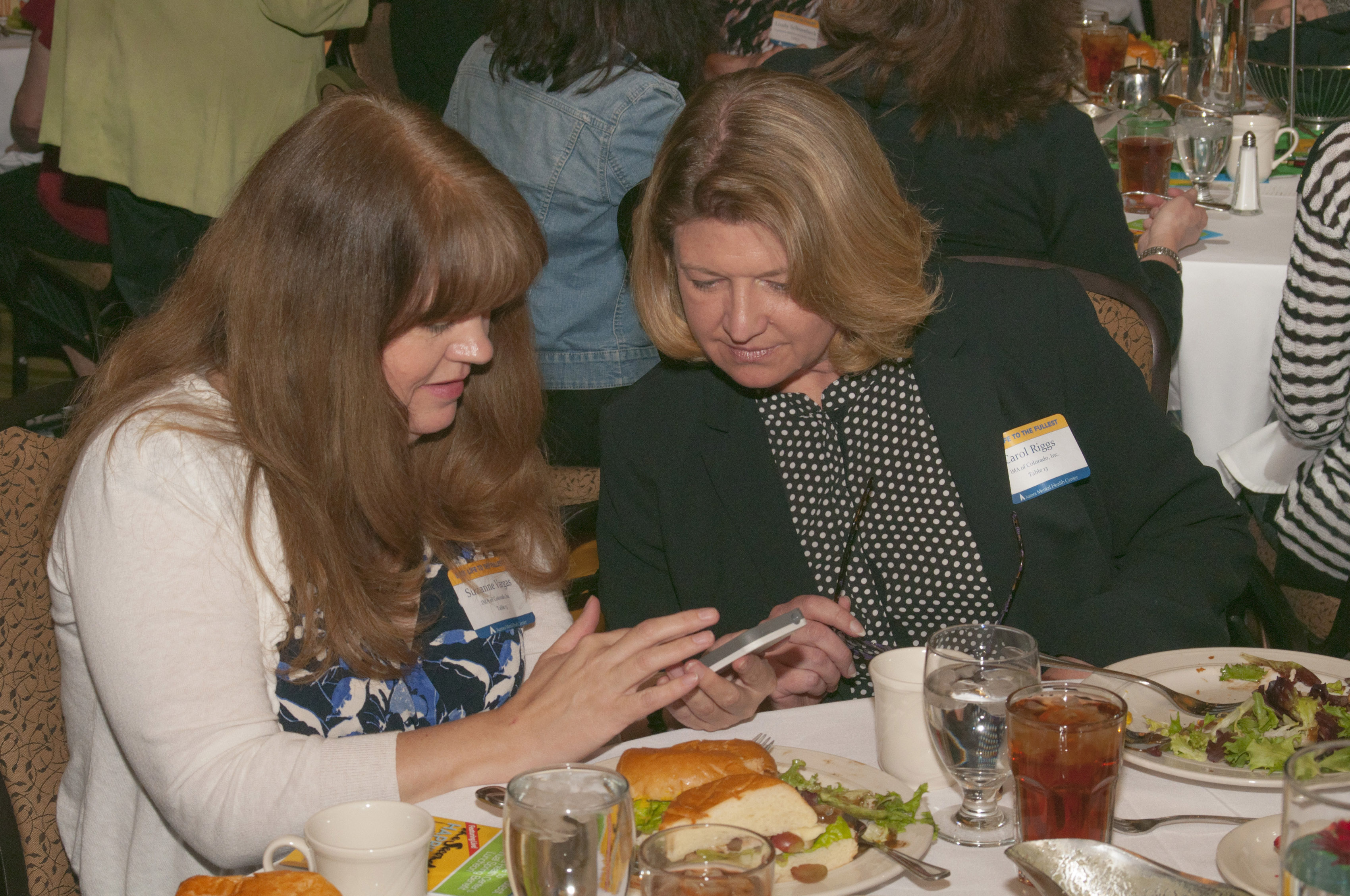 Suzanne Vega and Carol Riggs
