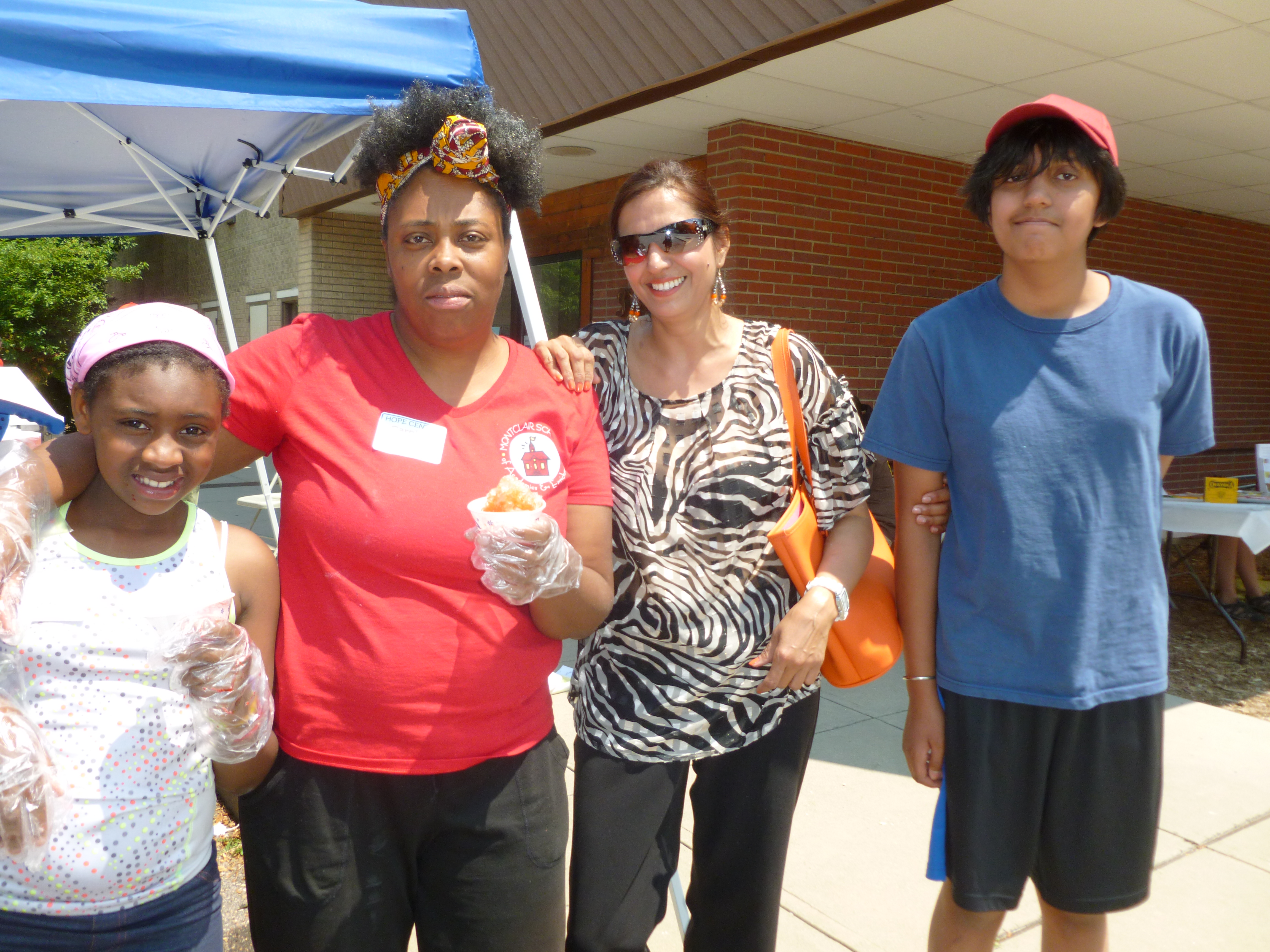 (l to r): volunteer Senobi Turner, Deronn Turner, Miss Bobby and Jangi Kaur