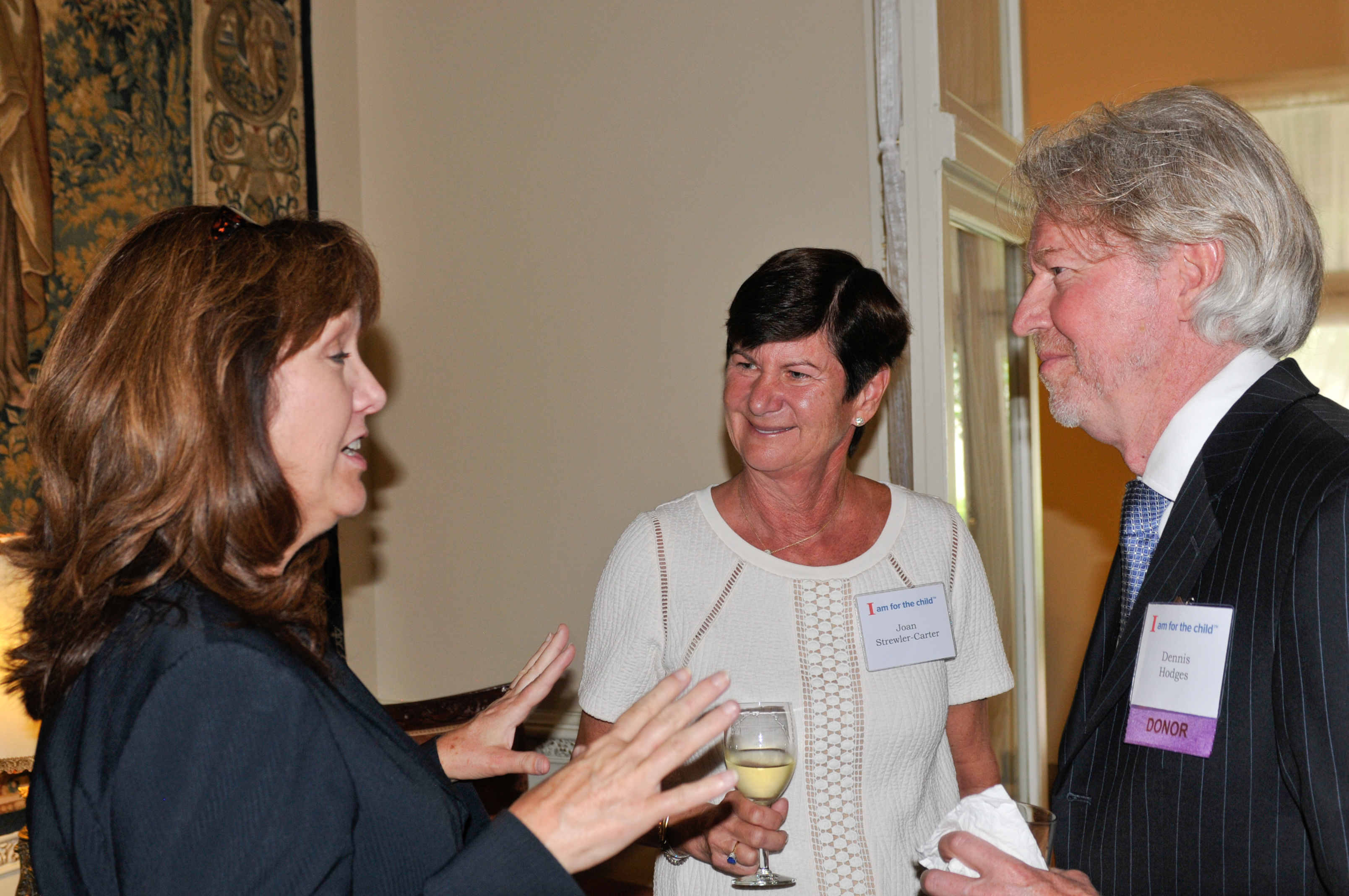 Trish St John chats with Joan Strewler-Carter (Trudy's sister) and ...