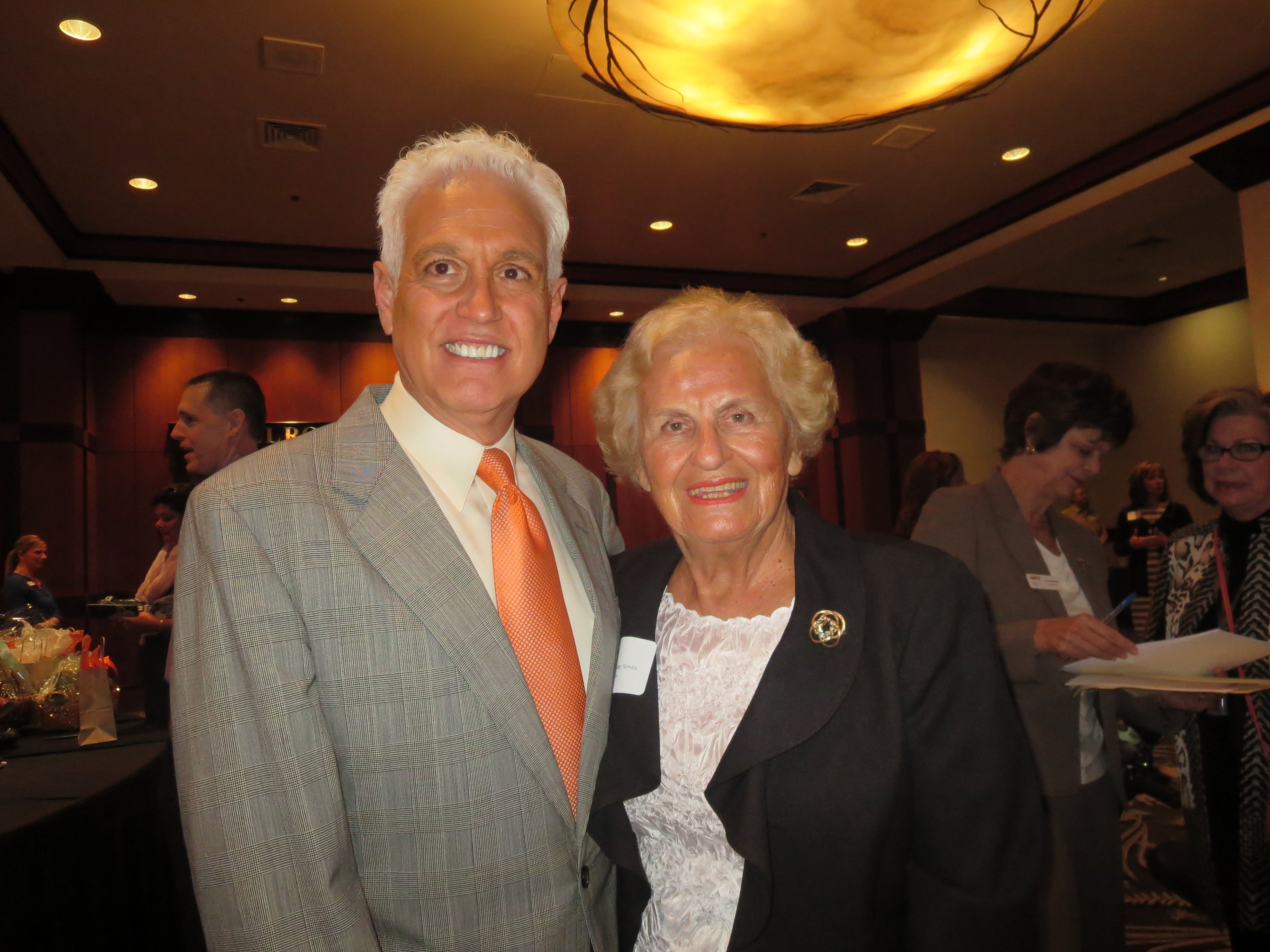 David Alexander, Sue Alexander Simos