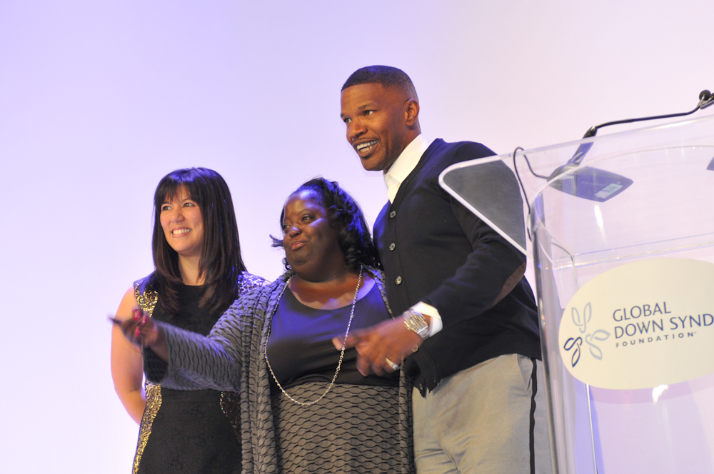 Michelle Sie Whitton, DeOndra Dixon and Jamie Foxx vamp it up on stage