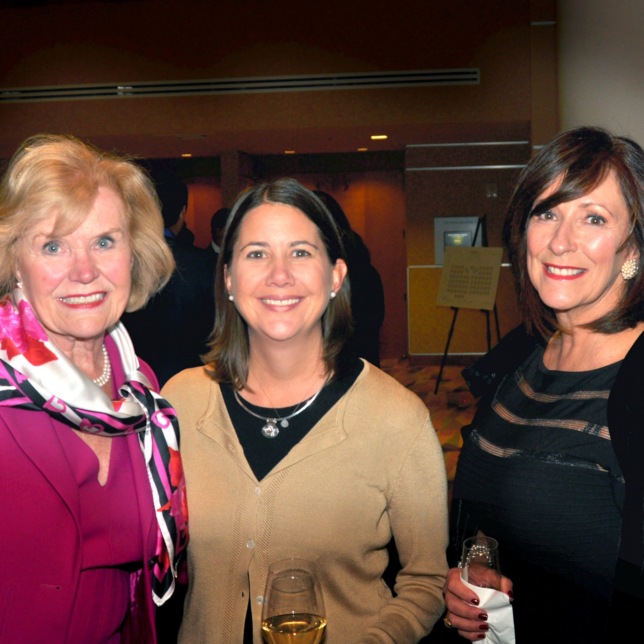 Jessica Weir, Whitney Smith