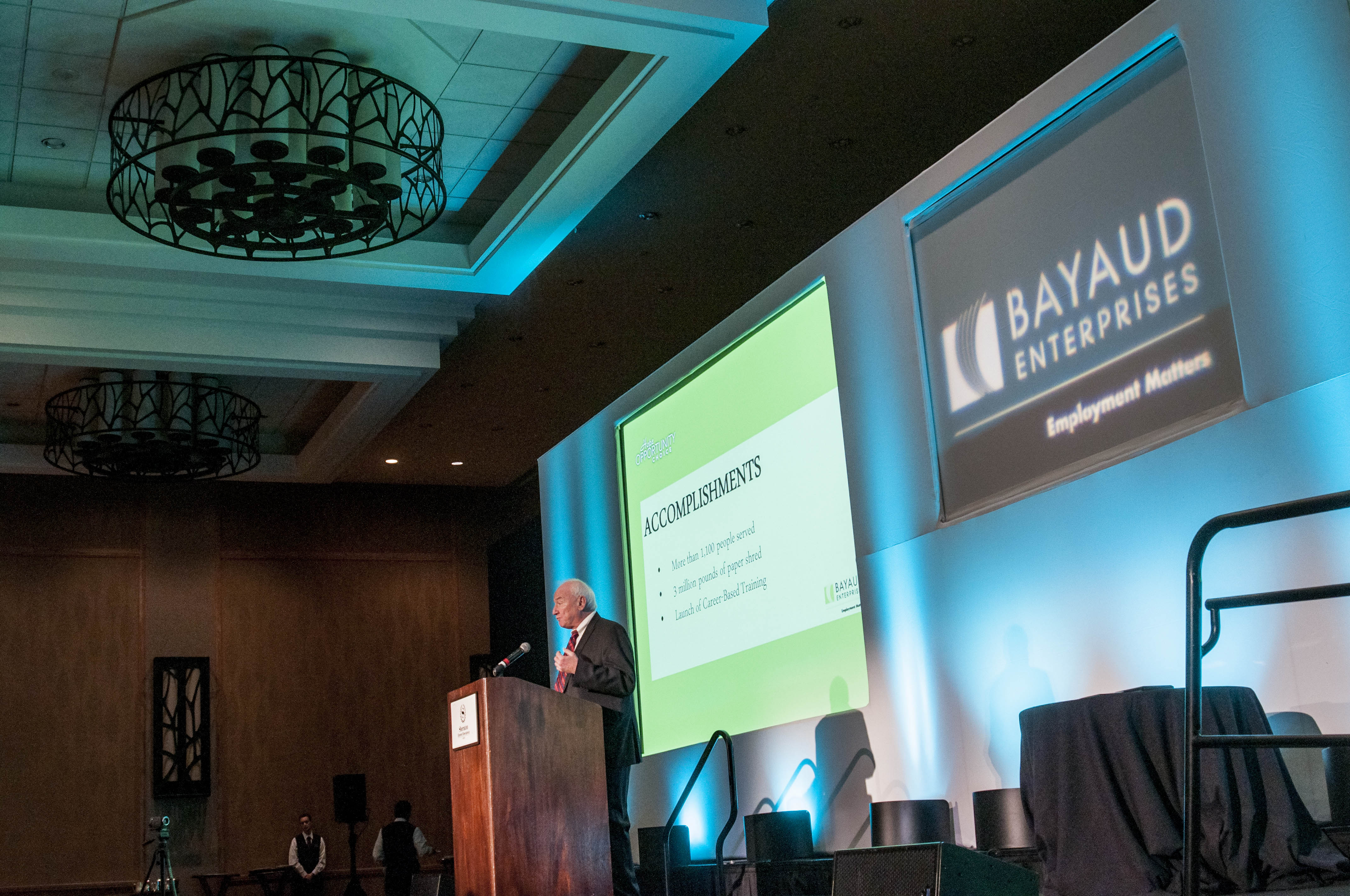 Bayaud Executive Director David Henninger thanks donors and guests