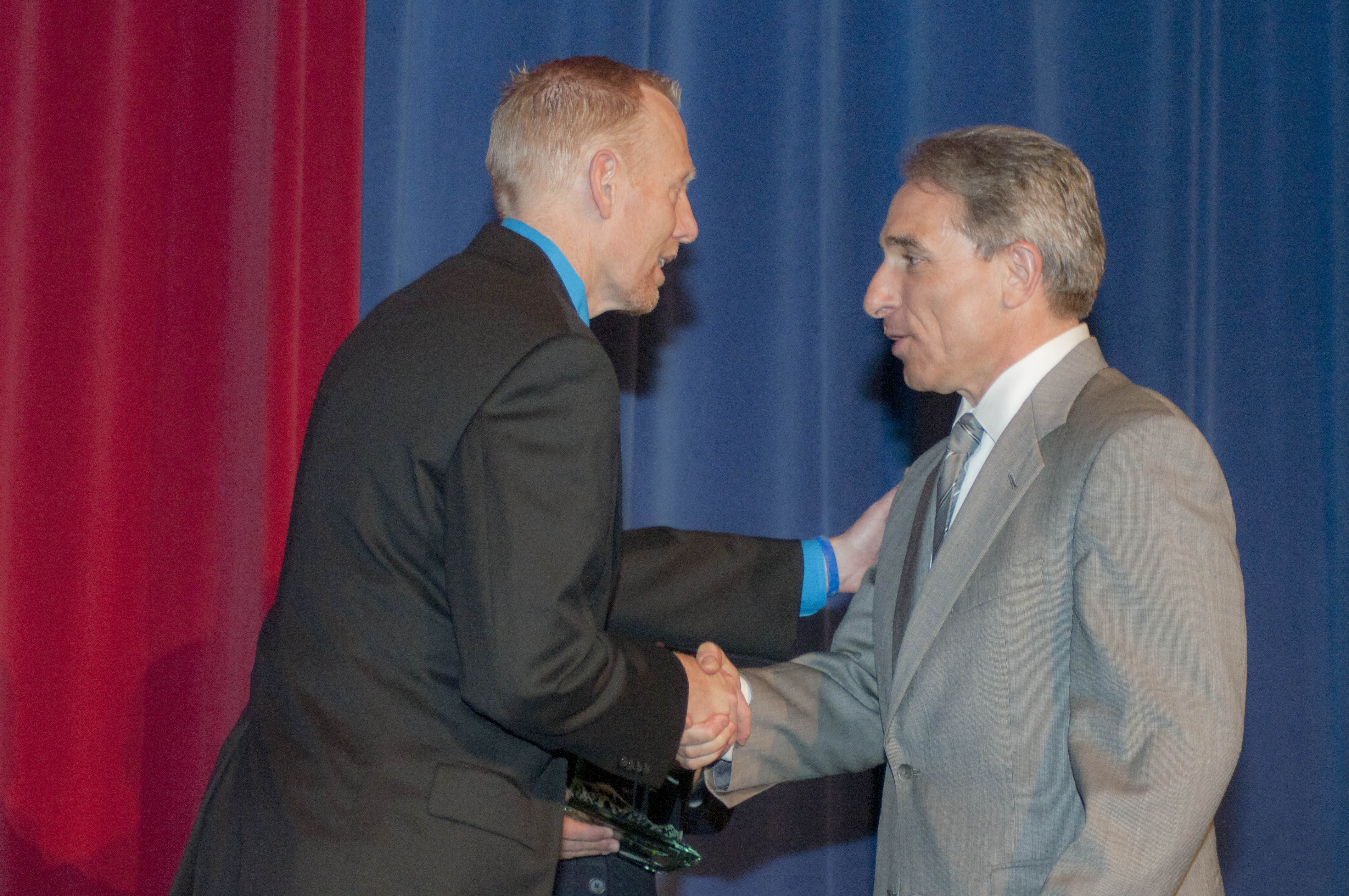 PPUW Board Chair Kent Fortune recognizes Jerry Forte