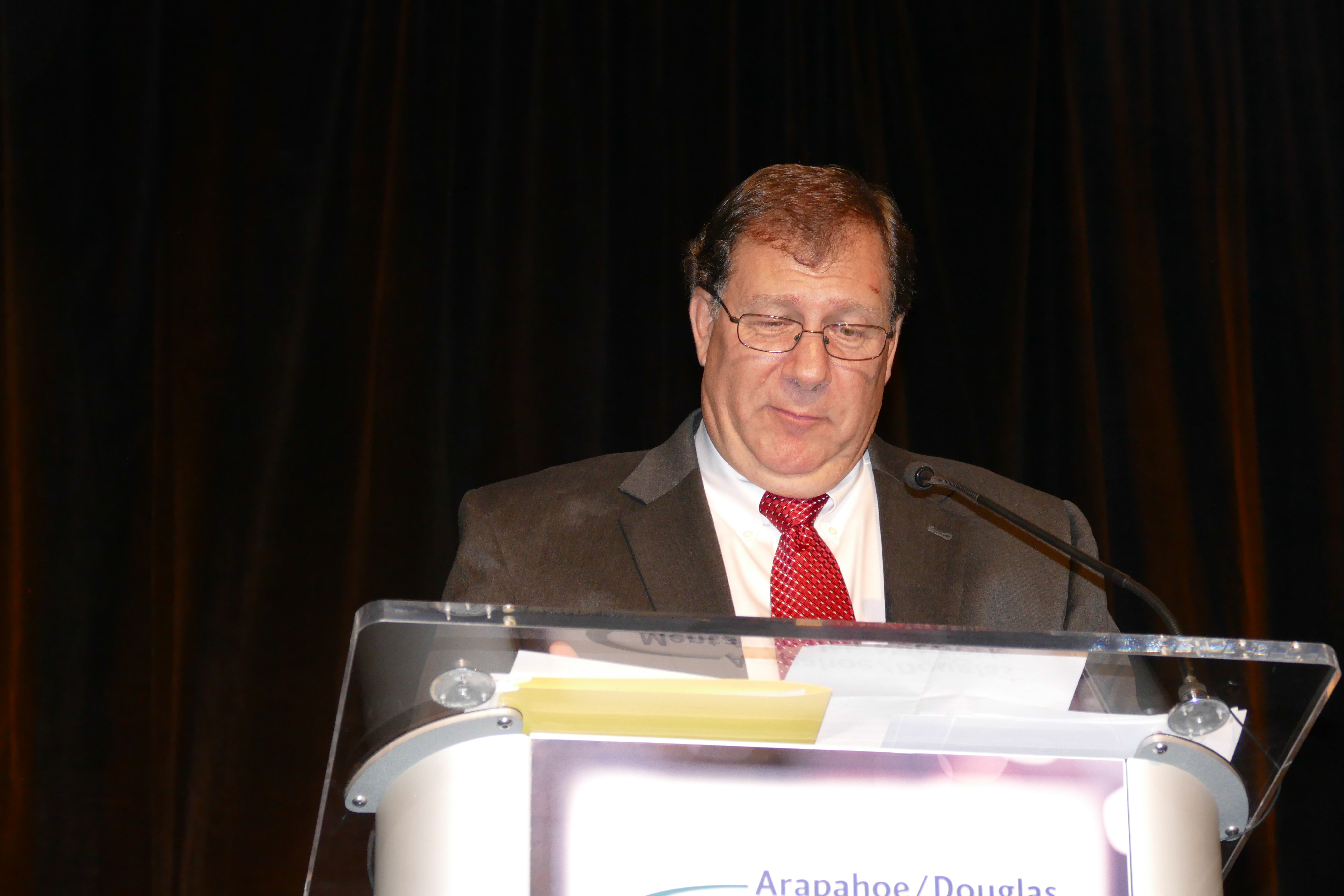 George DelGrosso thanks everyone for his award