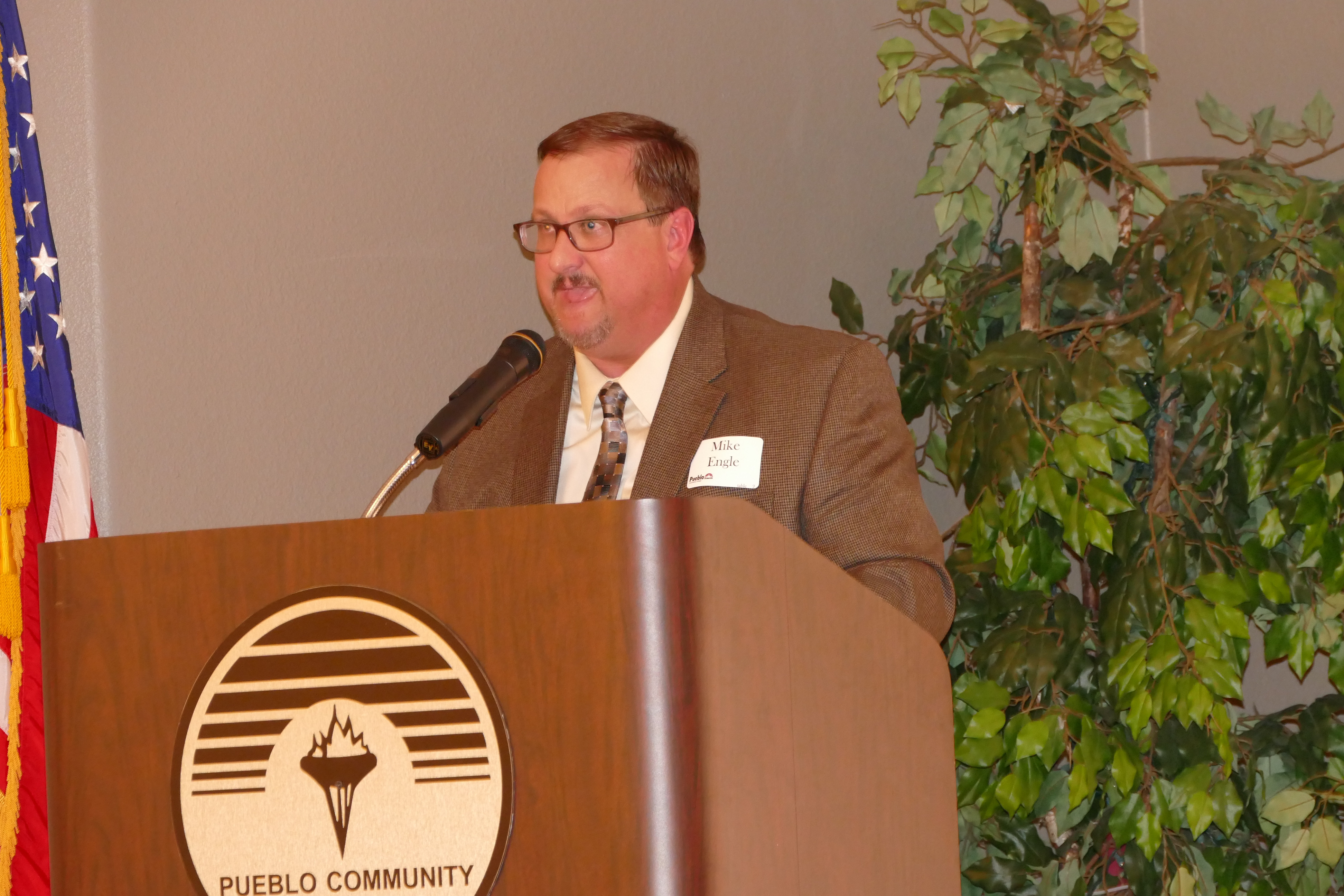 Faculty member MIchael Engle welcomes everyone