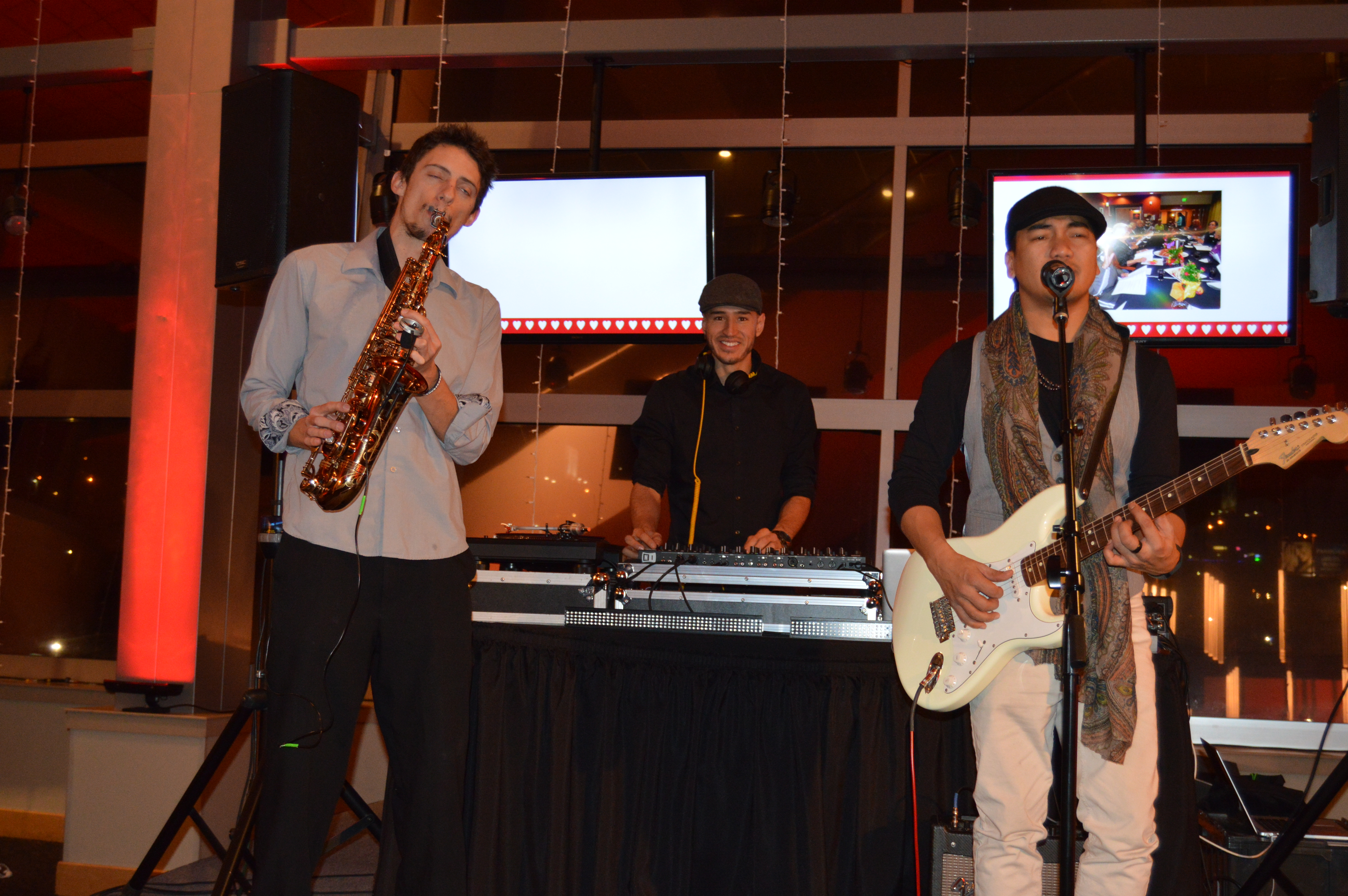 Digital Pocket performed throughout the reception.