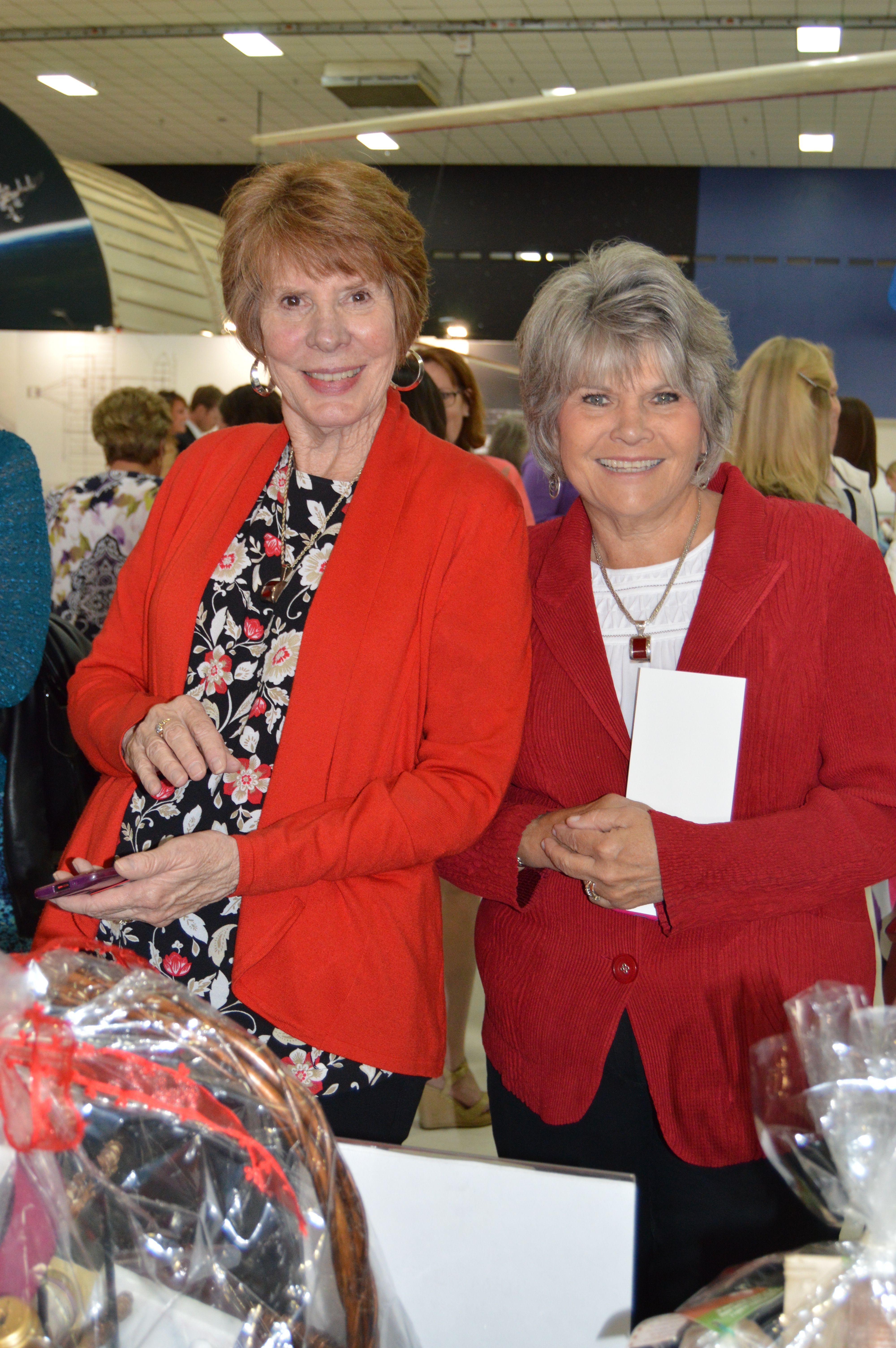 Lesa Grant (left) and Connie Pundt