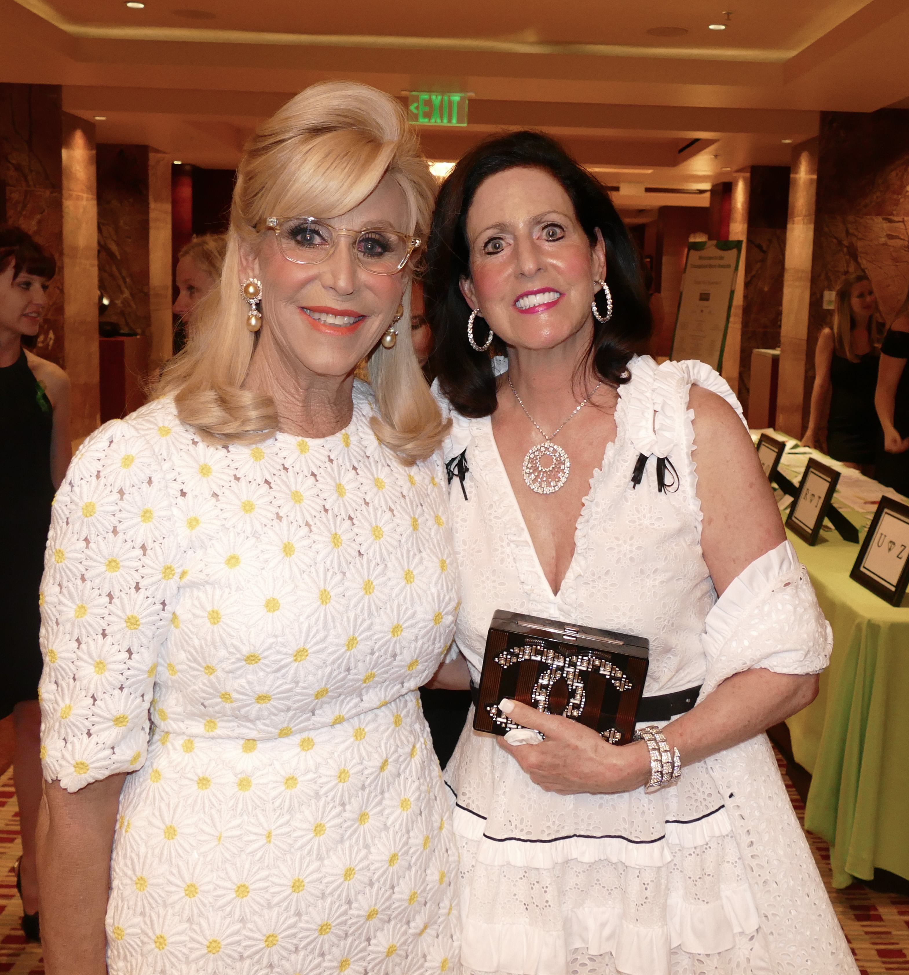 Sisters Cindy Farber, left, and Debbie Lustig