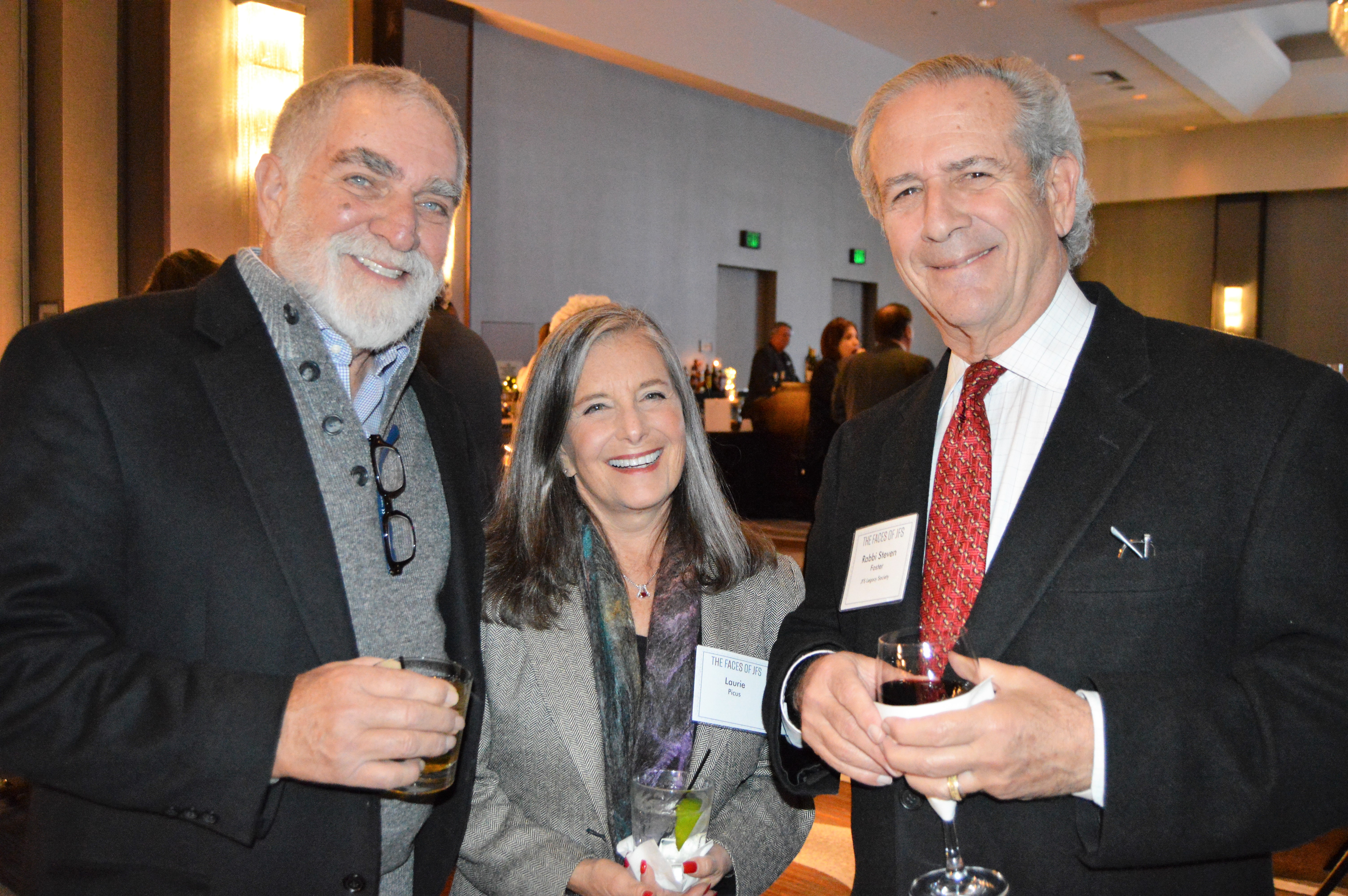 (l to r): Allan Weiss, Laurie Picus and Rabbi Steven Foster