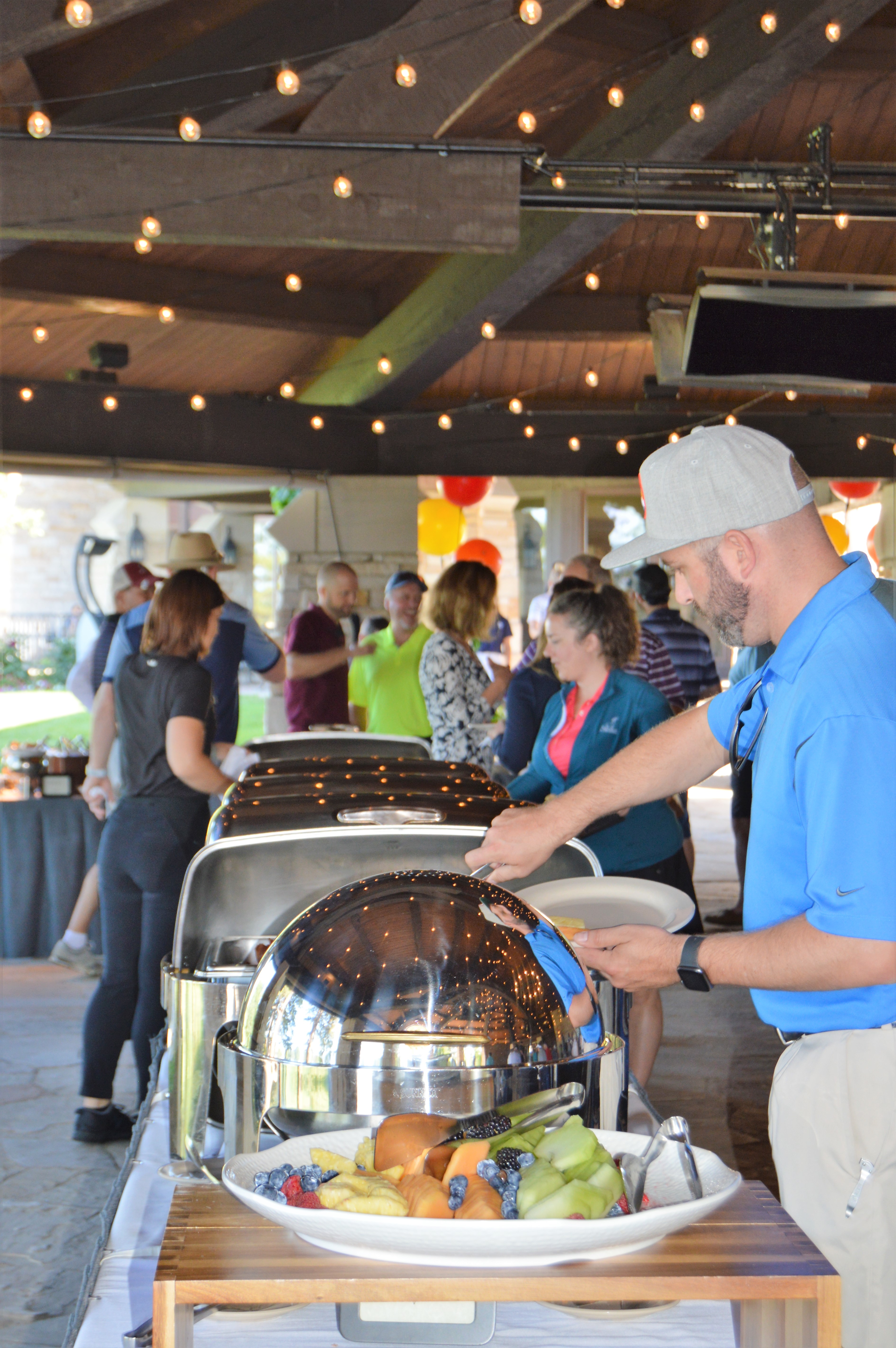 Grabbing some great pre-golf breakfast food.