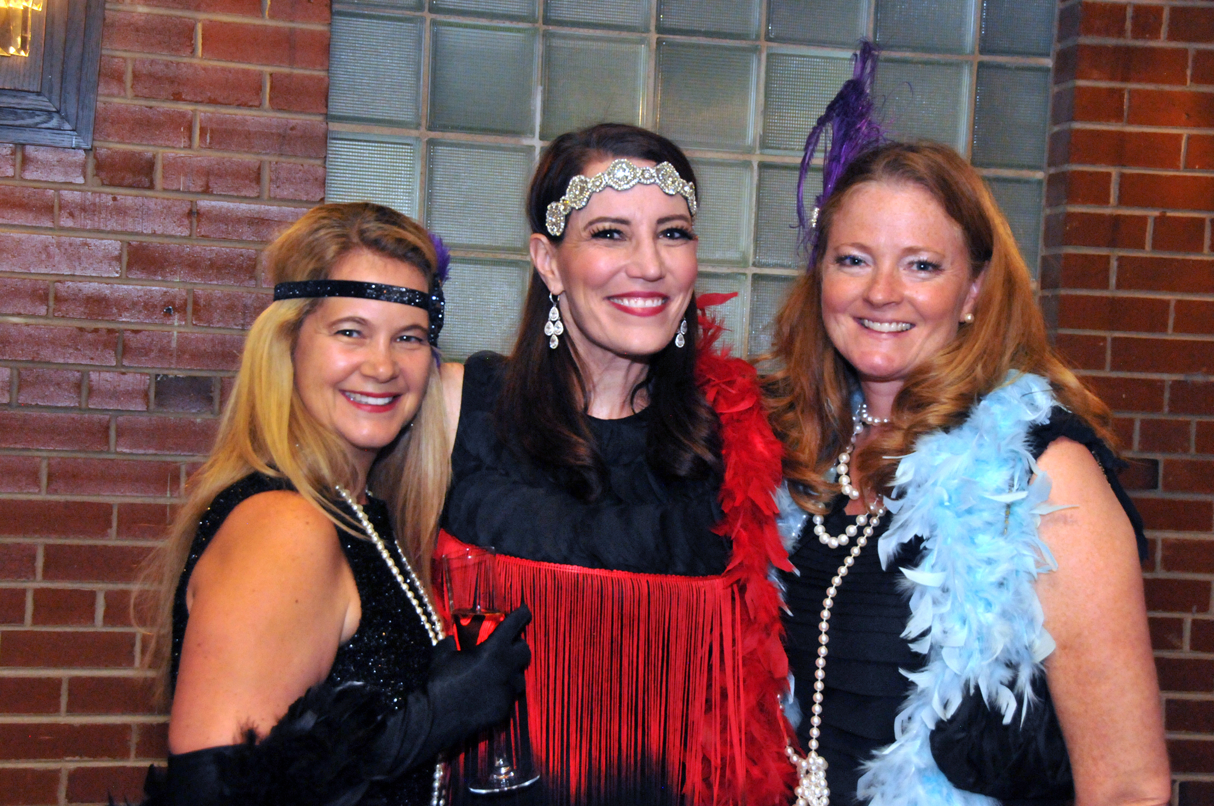 Ali Mayer, Tania Dunham, Tanya Nygaard