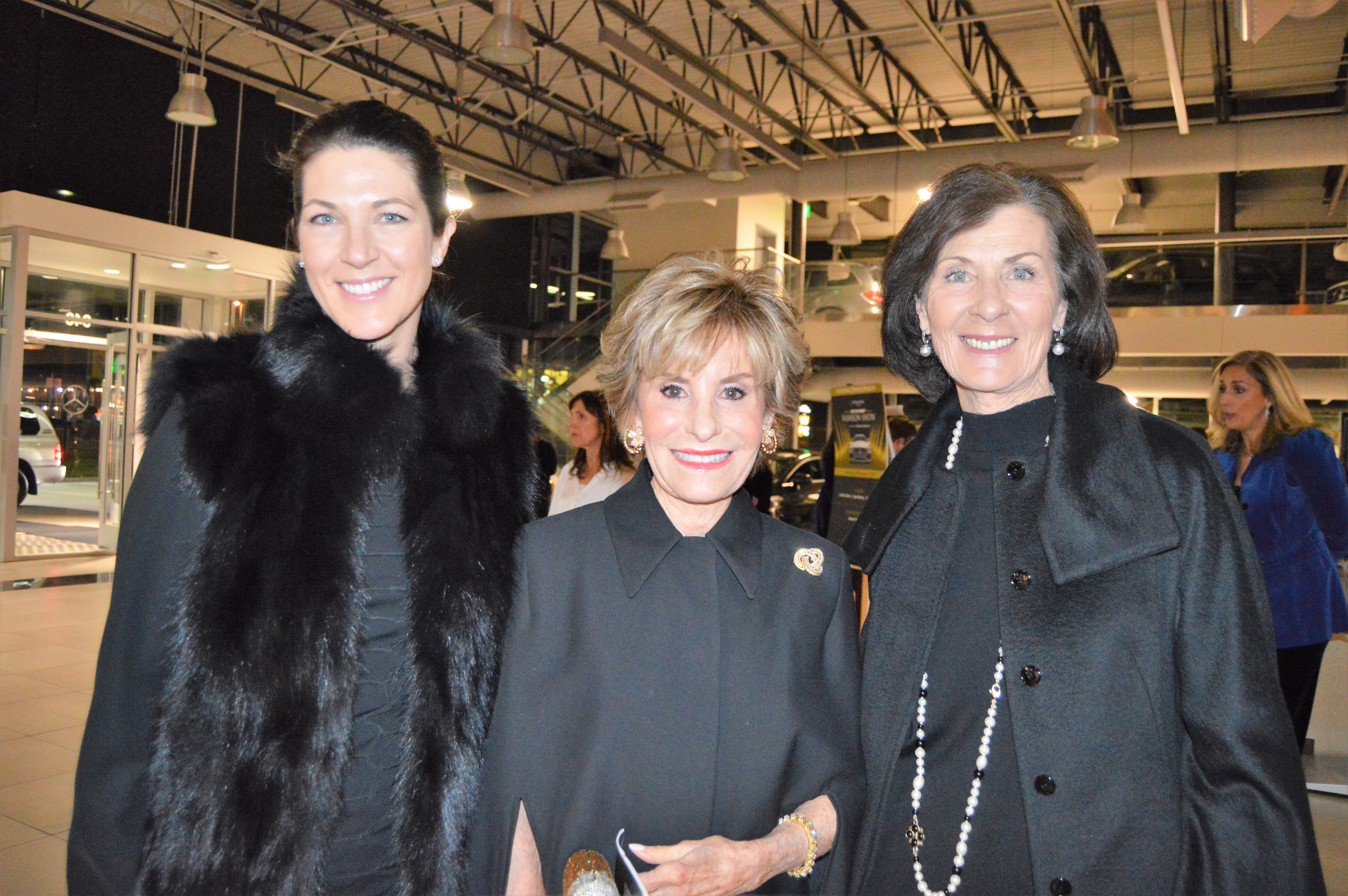 (l to r): Alexis Hart, honorary co-chair Arlene Hischfeld and Lina Shipman