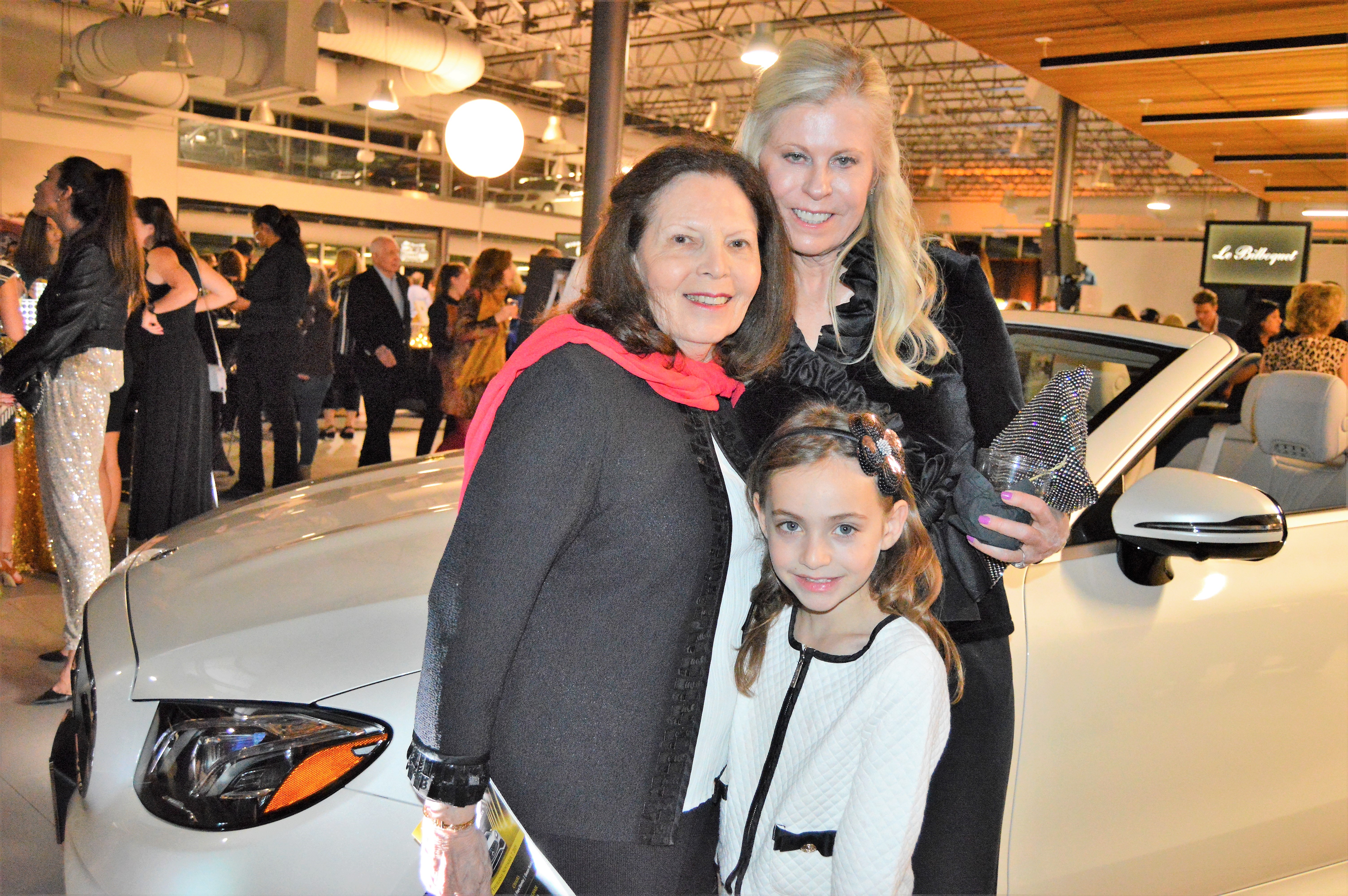 Margo and Rhona Cohen, and Sharon Bernton (back)