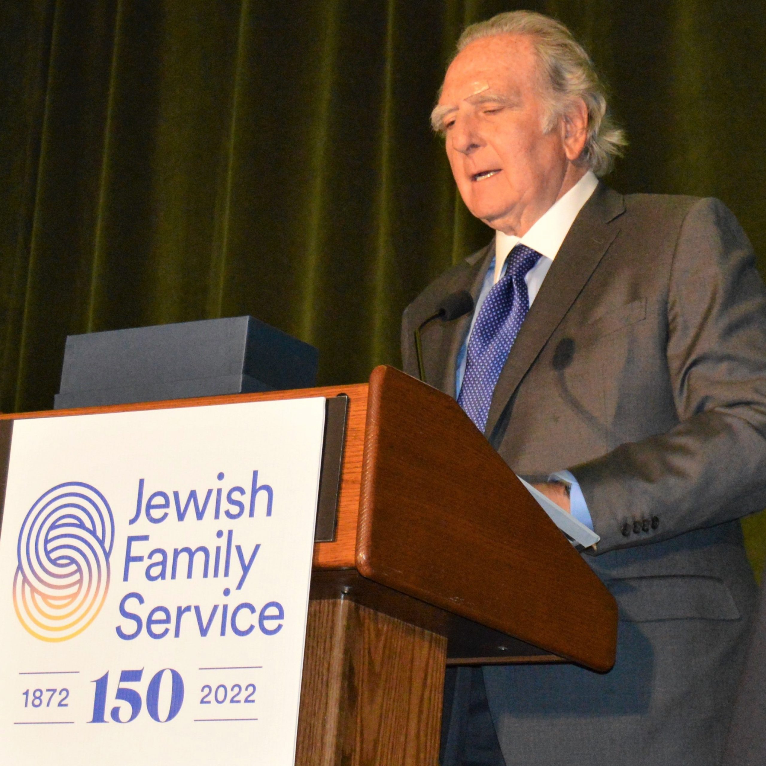 Norm Brownstein accepts the inaugural Brownstein Hyatt Farber Schreck ...