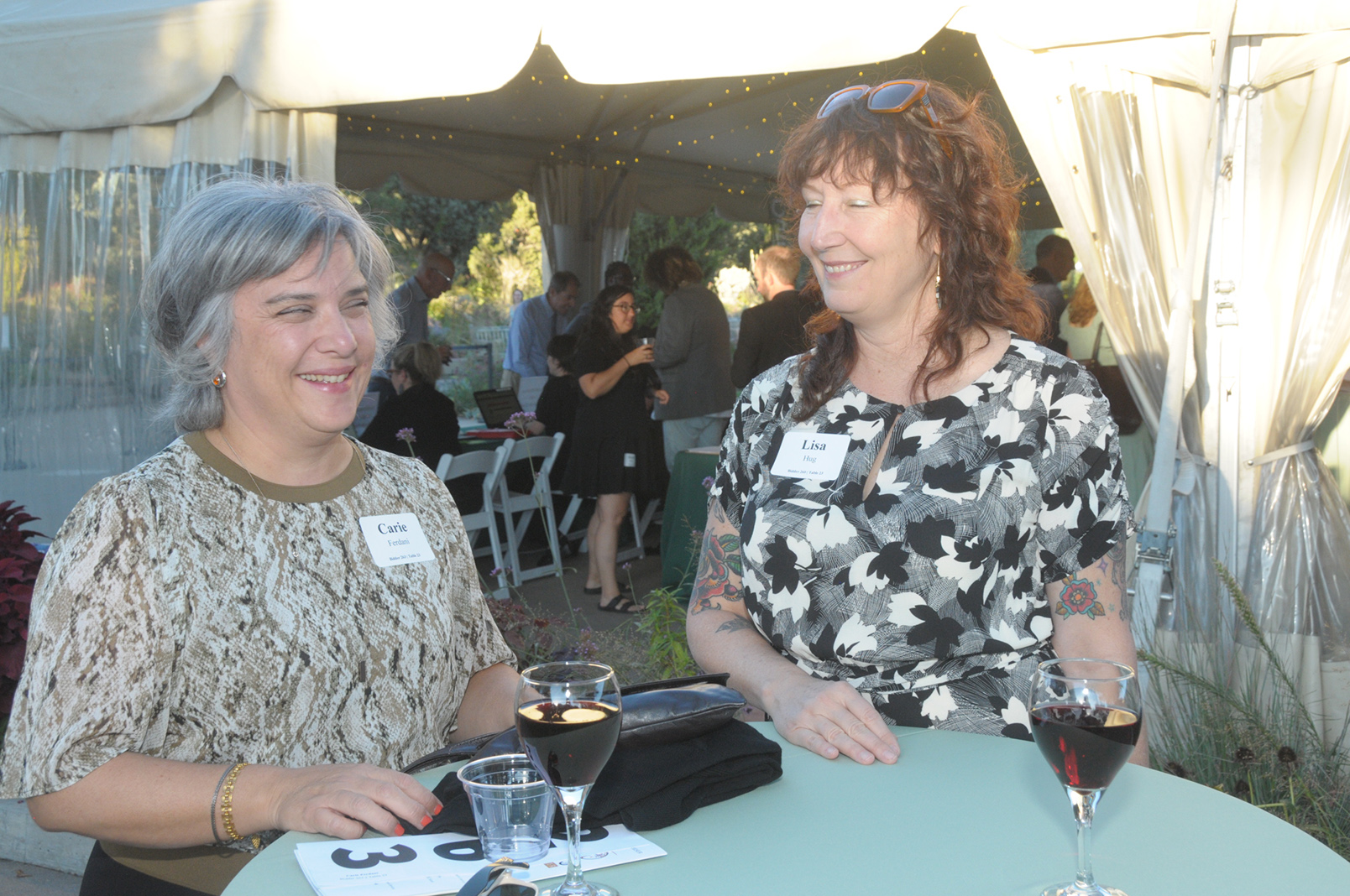 Carrie Ferdani, Lisa Hug