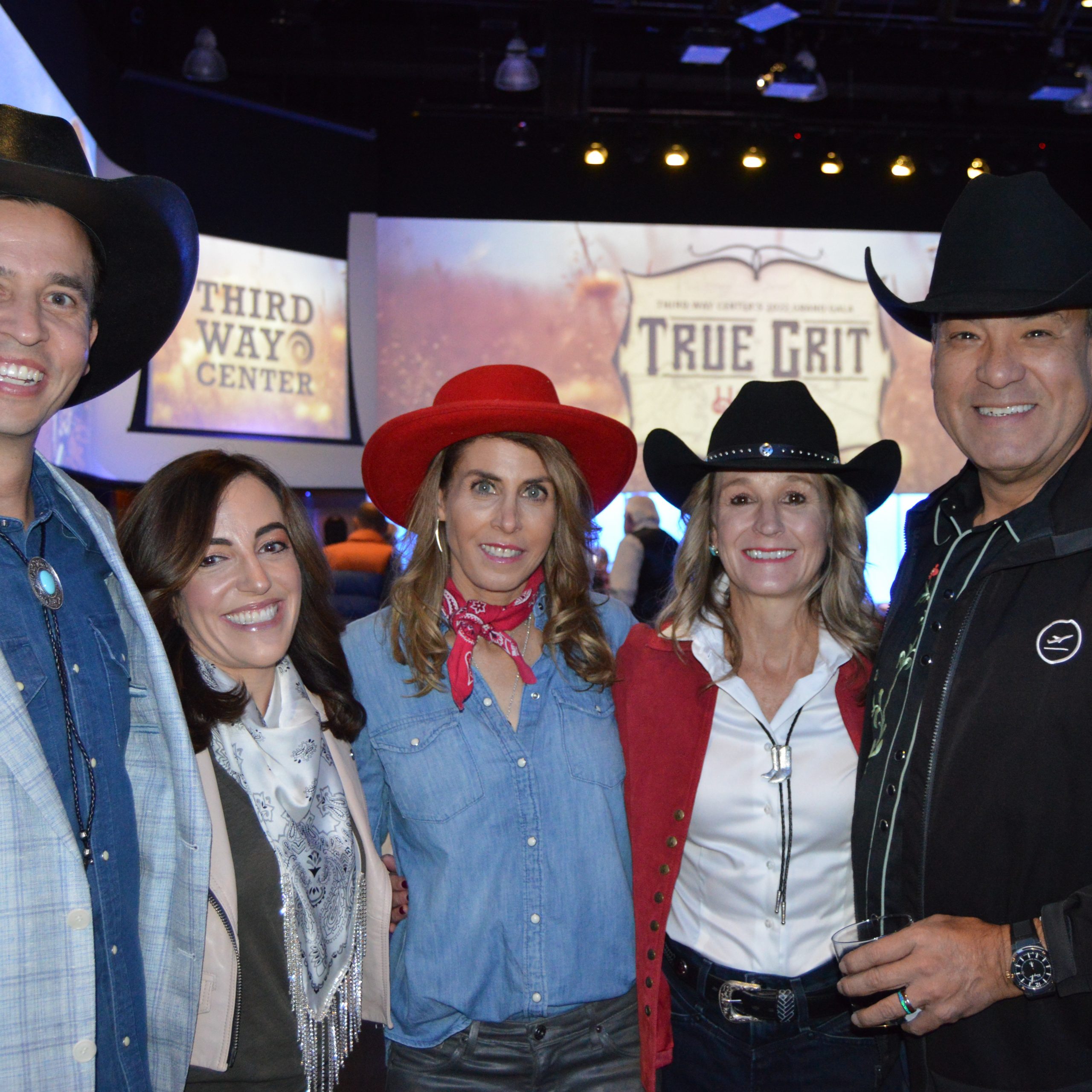 (l to r): Brian and Sarah Domareck, Tracey Schneider, Peggy Timm, Nic ...