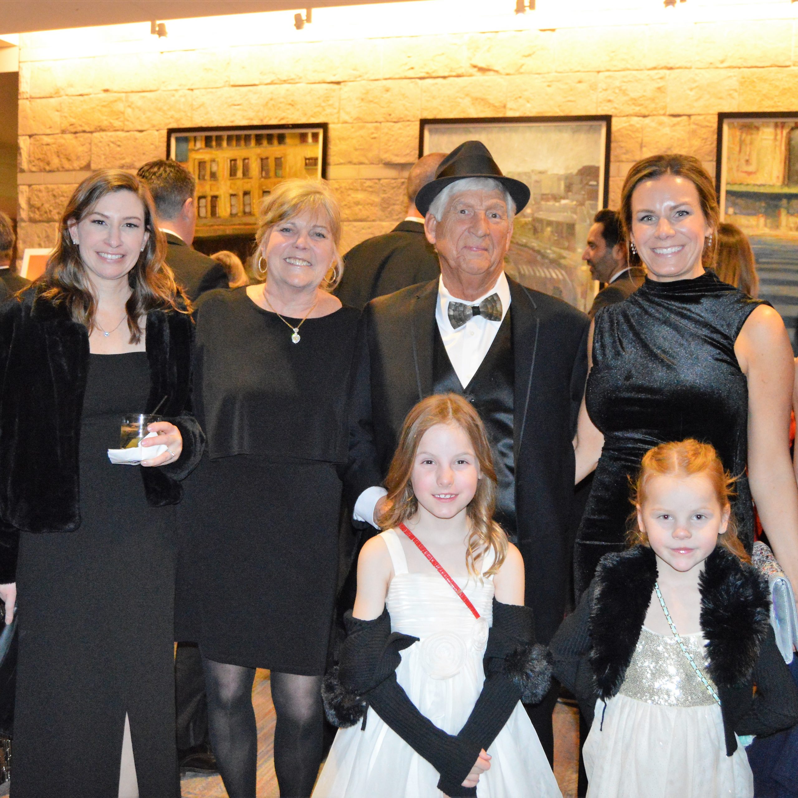 Family members of 2023 HOF inductee Mary Pat Link